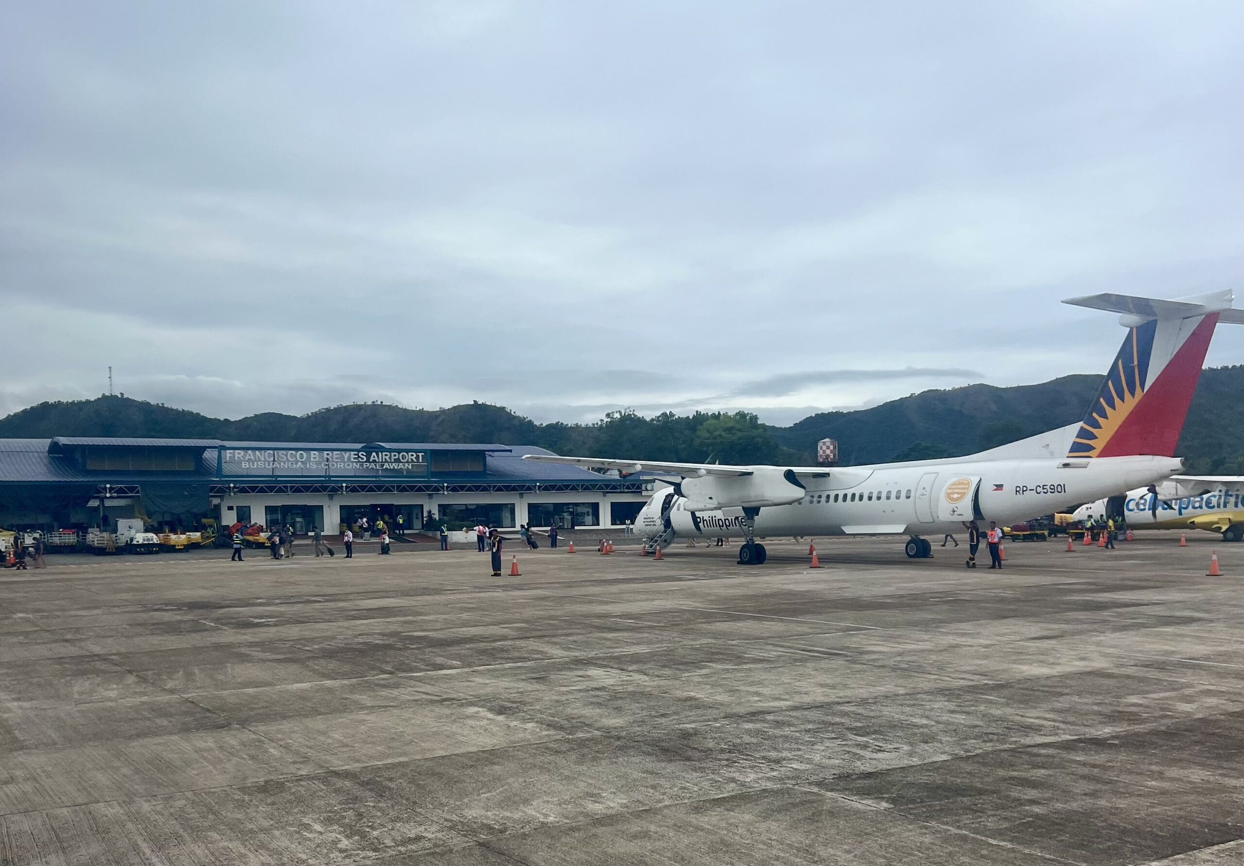 A Philippine Airlines Express Plane Overran Runway at Busuanga Airport ...