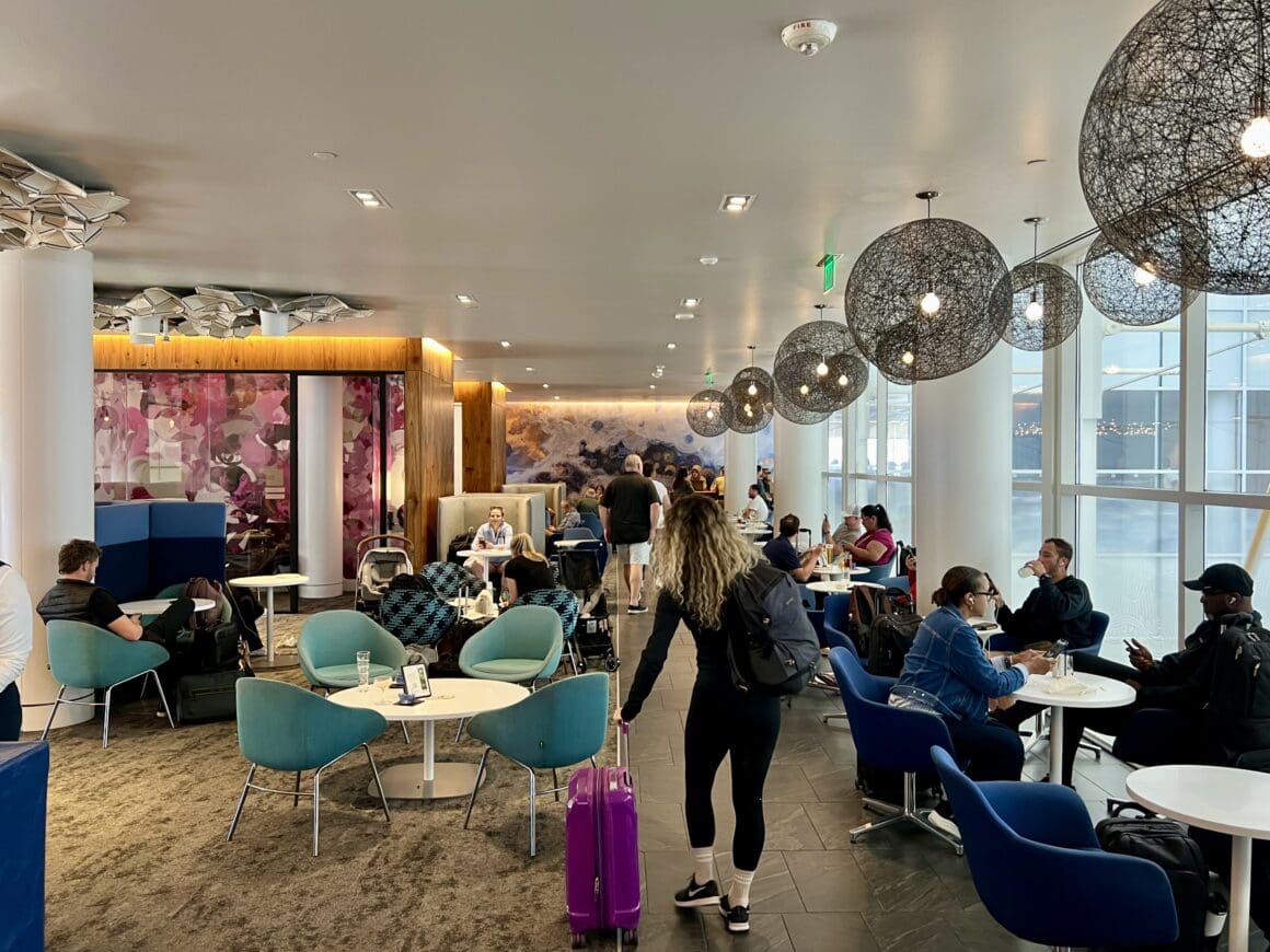 Guide to Delta Sky Club Access - ATX Jetsetter