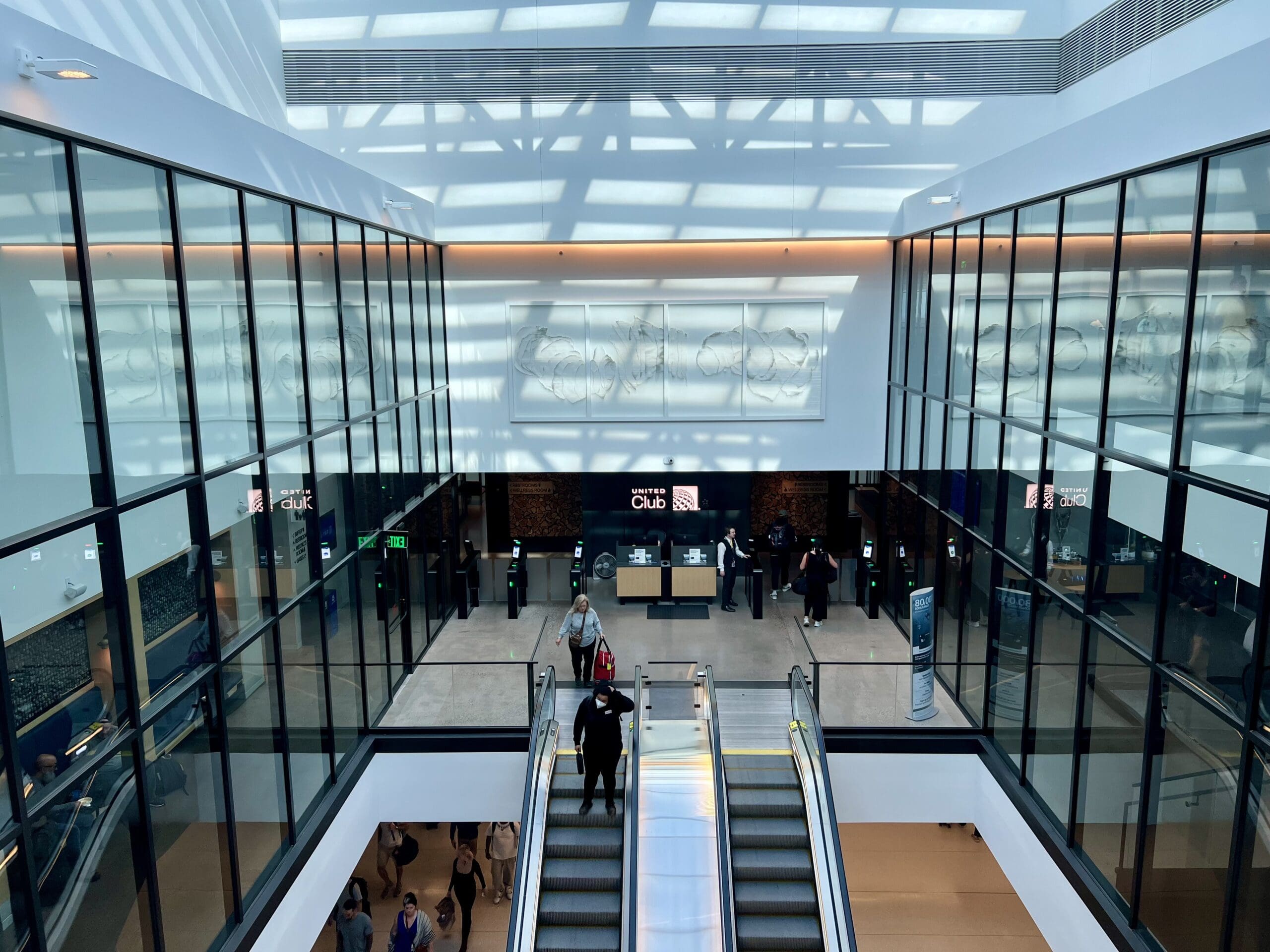 Review: United Club Denver Concourse A West (DEN) - ATX Jetsetter