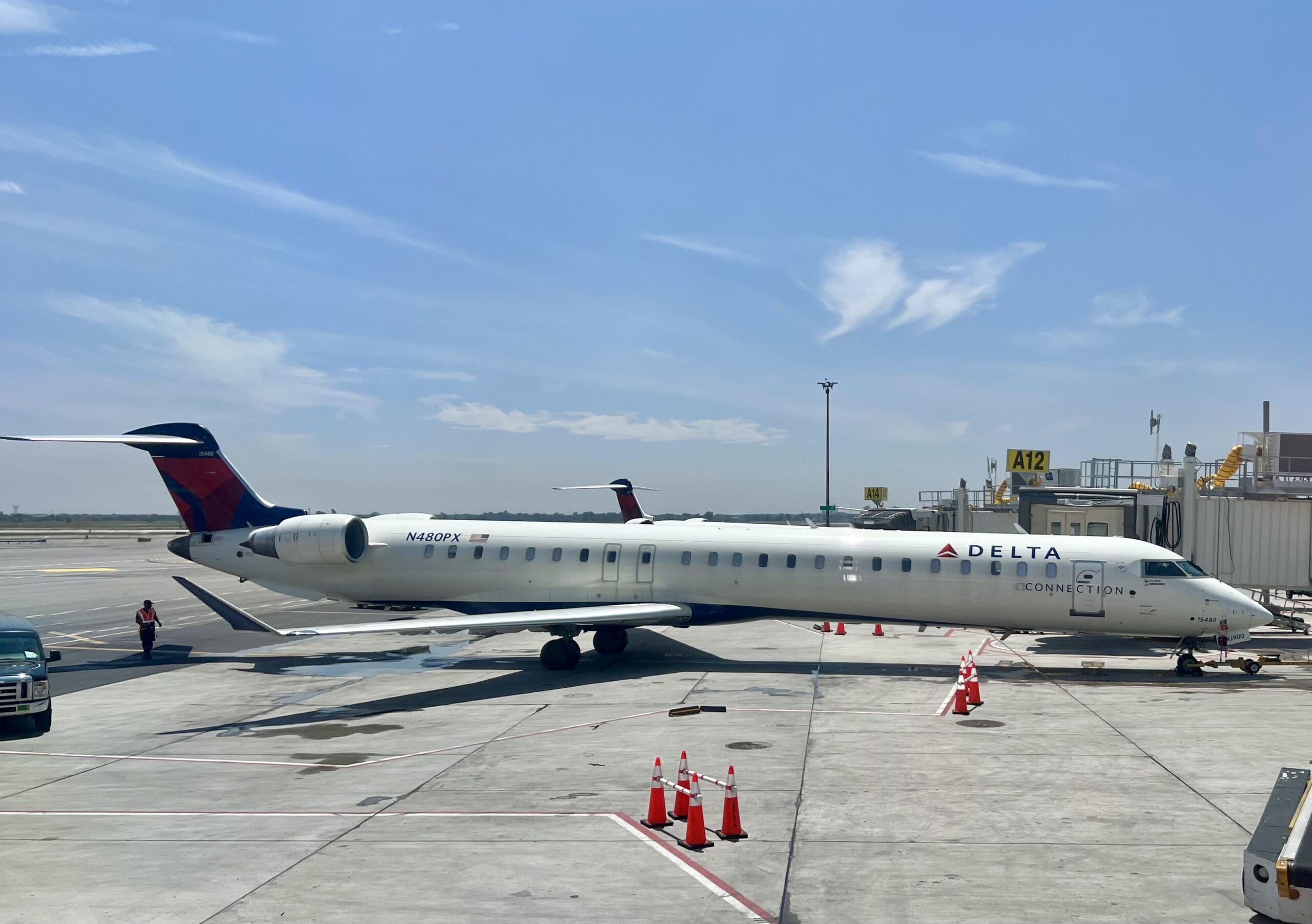 Delta Connection Flight Crashes in Toronto - ATX Jetsetter