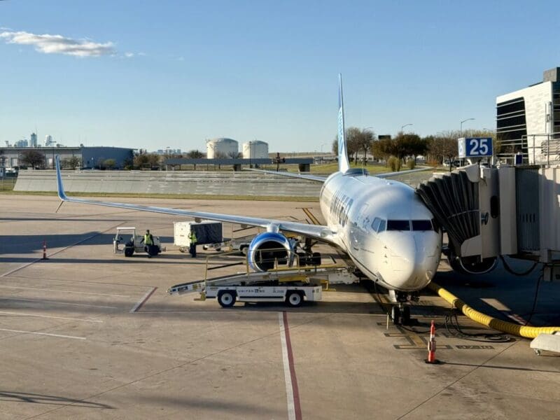 Review: Alaska Airlines Boeing 737-900 First Class (AUS-SAN) - ATX ...