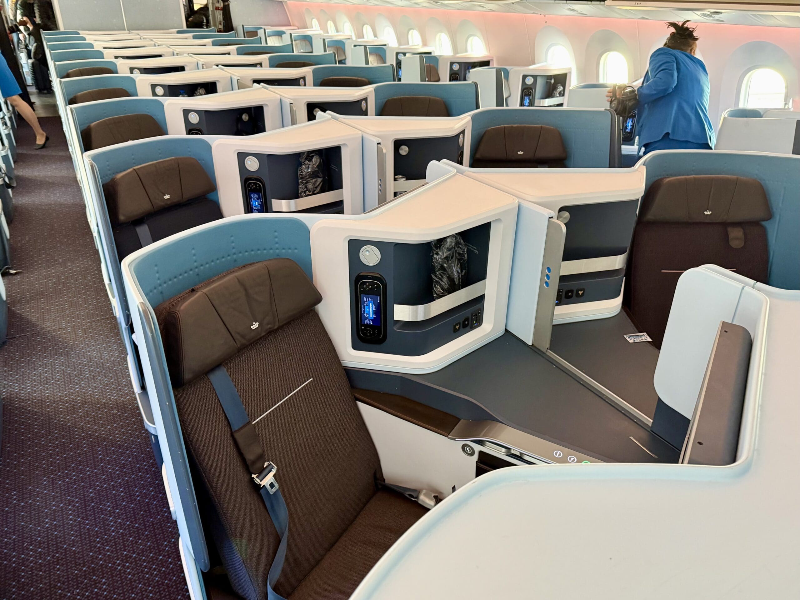 Review: KLM Boeing 787-10 Business Class (JFK-AMS) - ATX Jetsetter