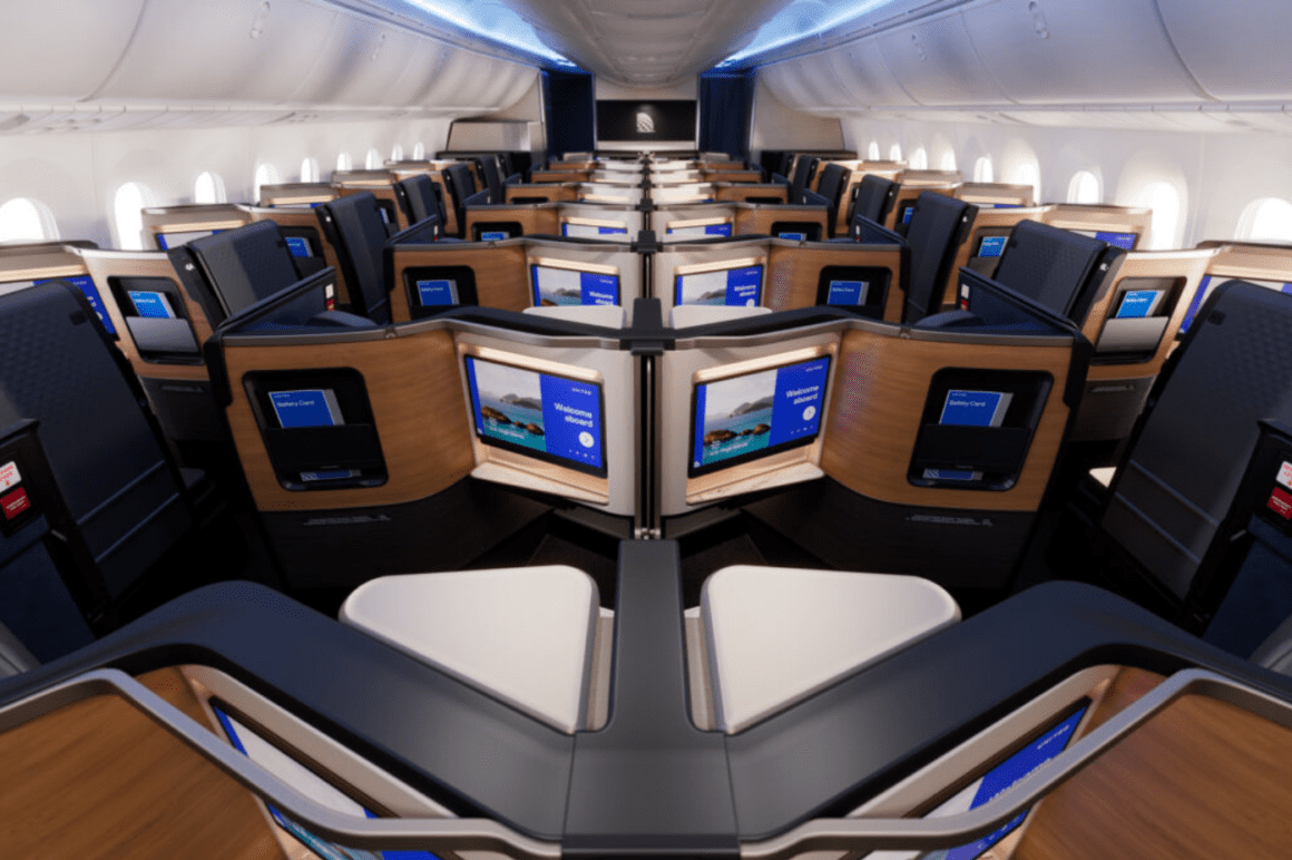 Review: United Boeing 737-800 First Class (AUS-DEN) - ATX Jetsetter