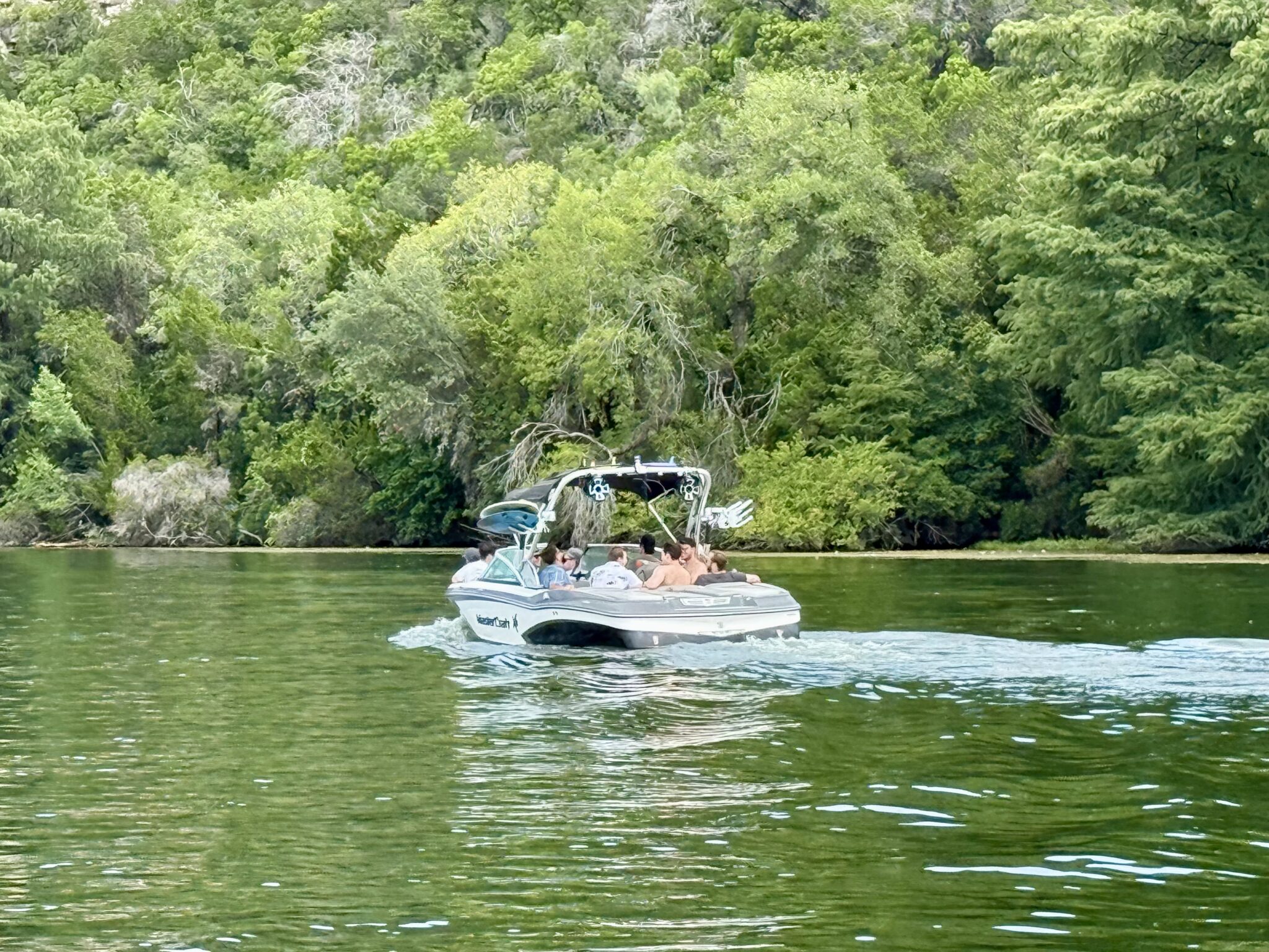 Review: American Airlines Boeing 737-800 First Class (CLT-BNA) - ATX ...