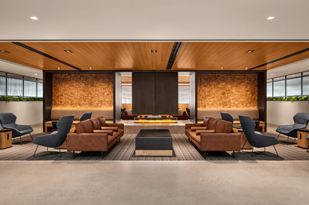 United Opens its 4th United Club Location in Denver - ATX Jetsetter